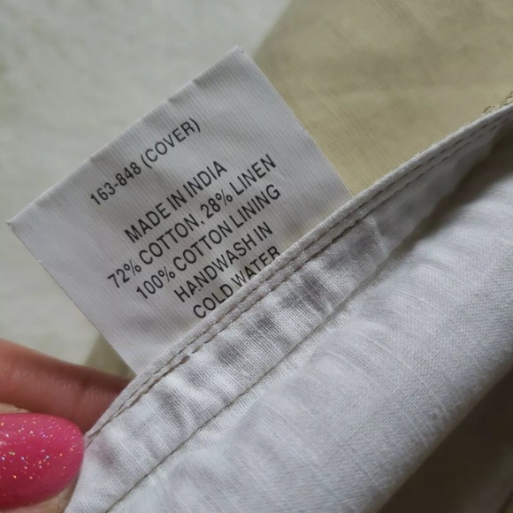 Crate&Barrel | Accents | Crate Barrel 2 Floral Linen Blend Pill | Poshmark